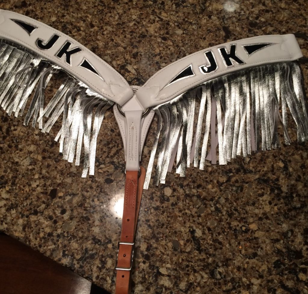 Nealey Saddles – Trick Riding Saddles and Roman Riding Pads